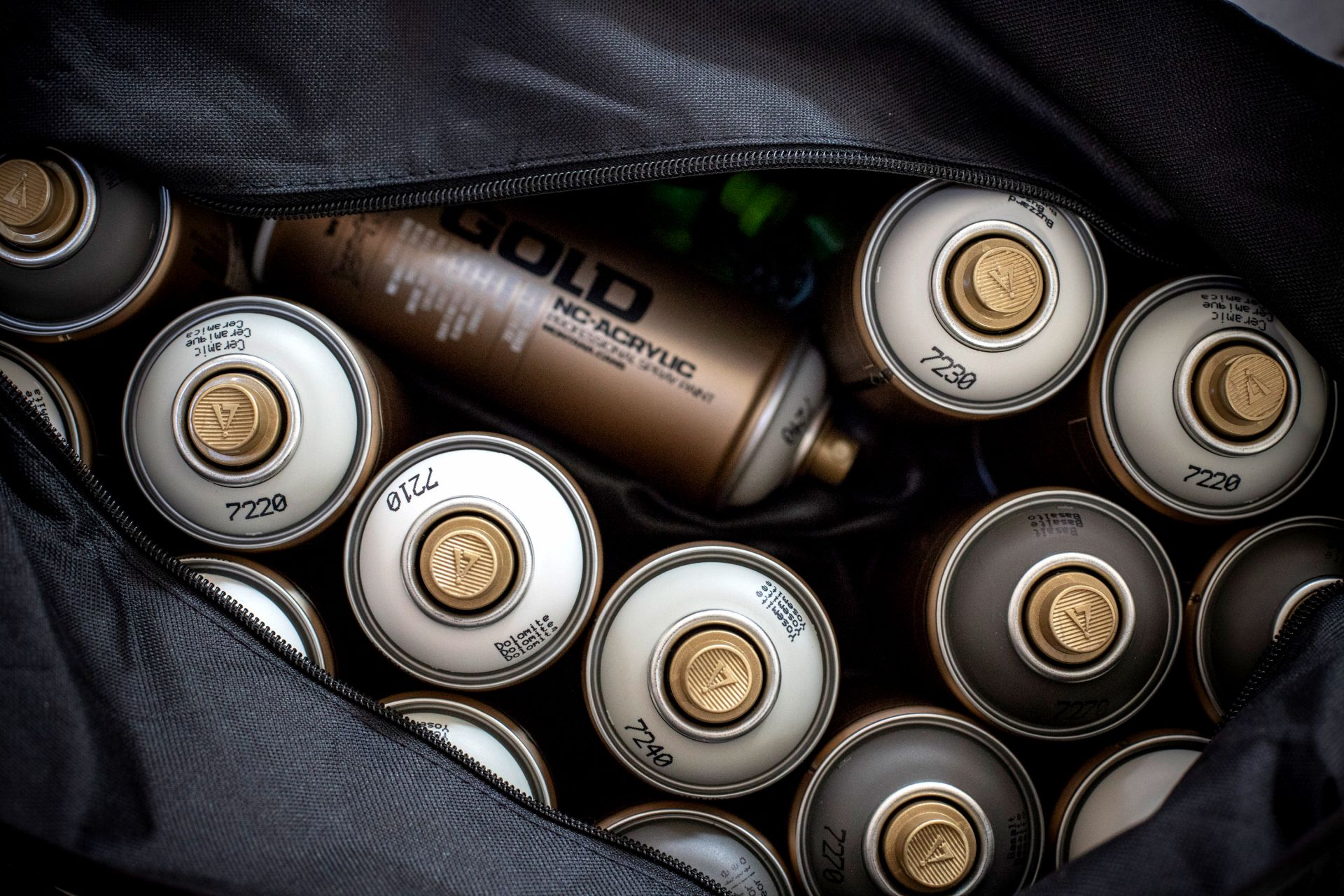 Montana GOLD Spray Paint 400ml